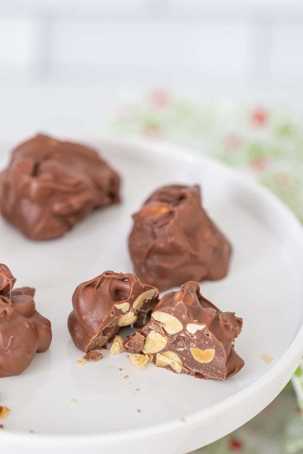 Peanut Clusters - Happy Snackcidents