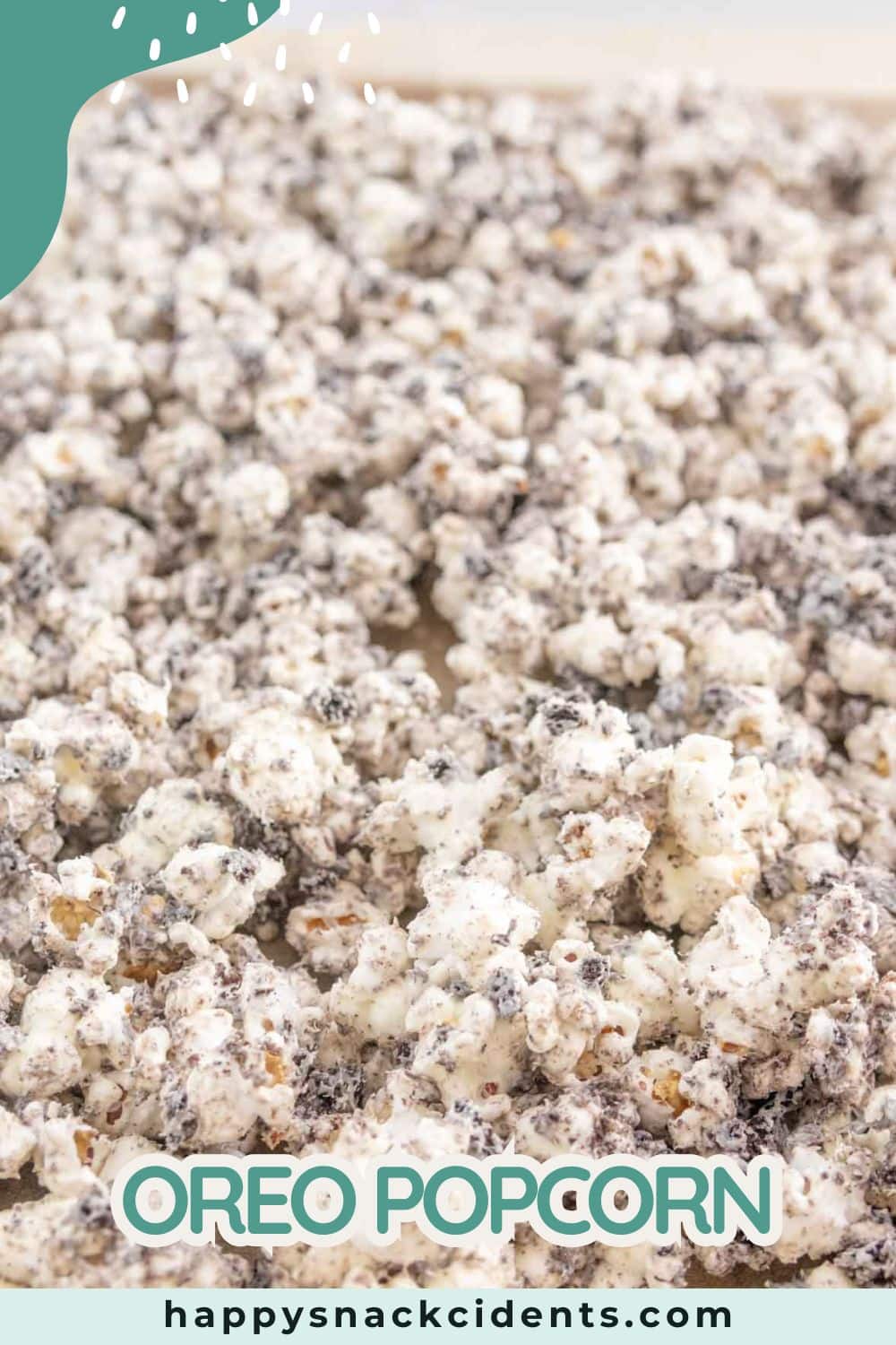 (3 Ingredient) Oreo Popcorn - Happy Snackcidents